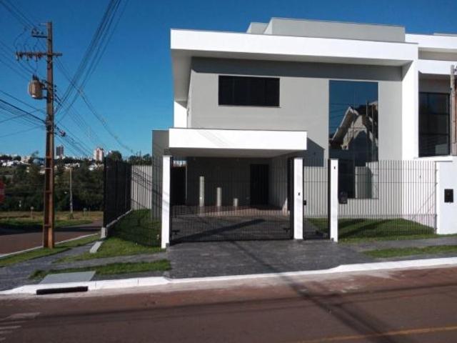 ÓTIMO SOBRADO NOVO JD.MONÇÕESACABAMENTO DE PRIMEIRA Terreno 244 m2 Constr. 237,5 m2 Sala estar