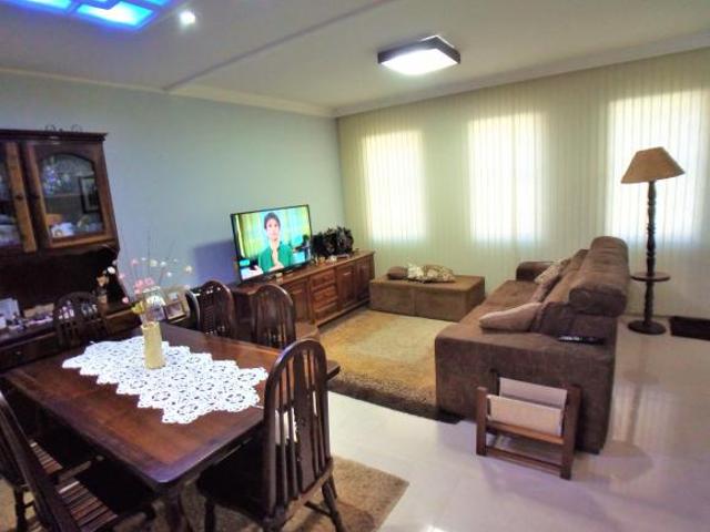 Ótimo sobrado com 160m², 3dormitorios suíte com closet, 5 vagas, TREMEMBÉ SP