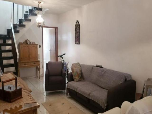 Ótimo Sobrado com 3 dorms sendo 1 suíte