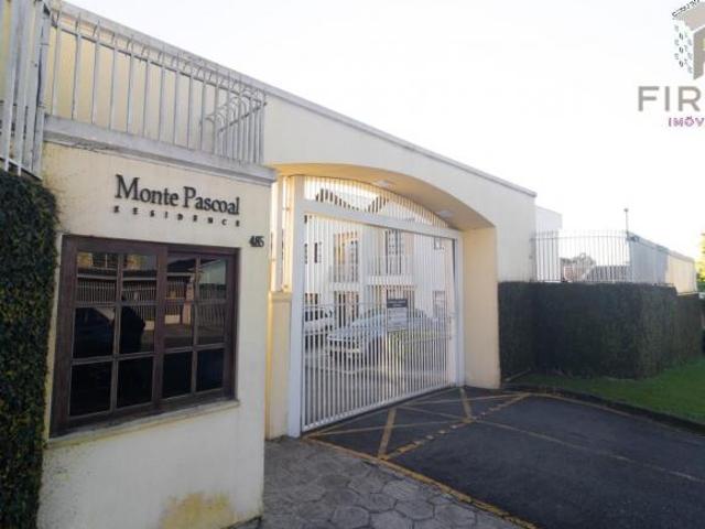 Ótimo Sobrado em condomínio no Alto Boqueirão