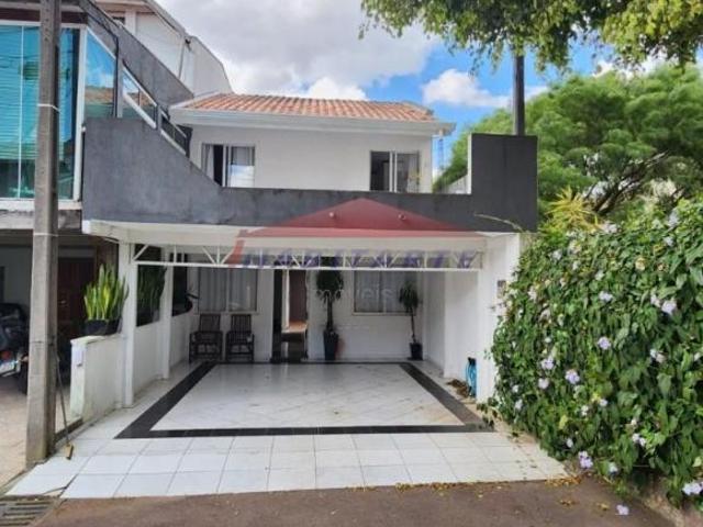 Ótimo sobrado localizado no bairro Cajuru Curitiba PR