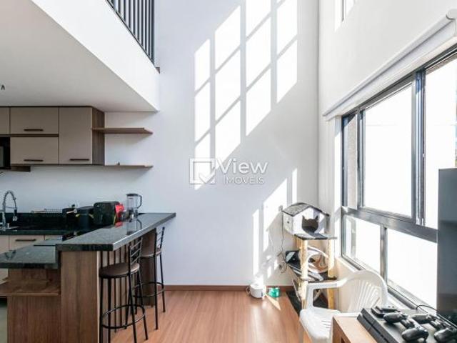 ÓTIMO STUDIO LOFT ENSOLARADO COM 2 BANHEIROS E 1 V