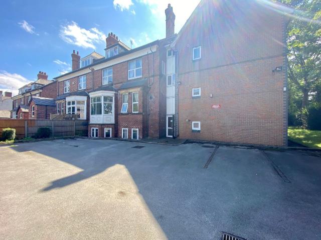Otley Road Flat 1, 156, Leeds, Headingley LS16, 2 bed flat to rent, £1,011 pcm | PrimeLocation