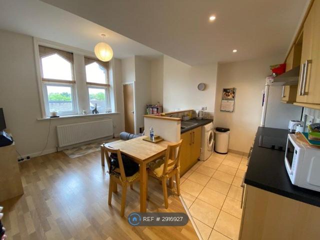 Otley Road, Leeds LS16, 1 bed flat to rent, £825 pcm | PrimeLocation