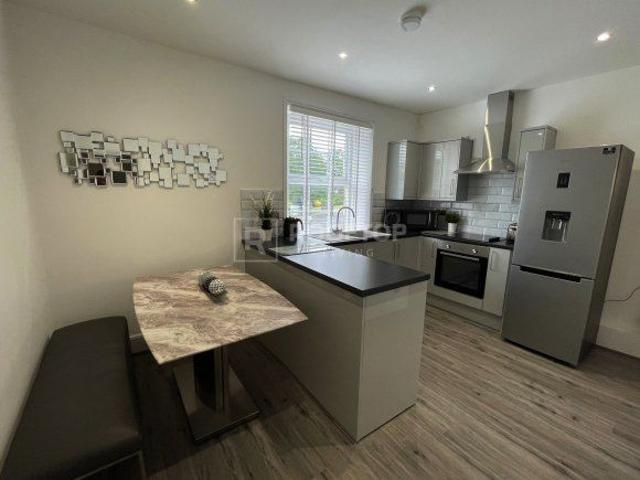 Otley Road, Leeds LS6, Room to rent, £997 pppm | PrimeLocation
