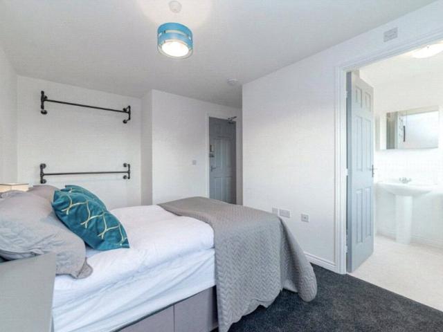 Otter Close, Aldershot, Hampshire