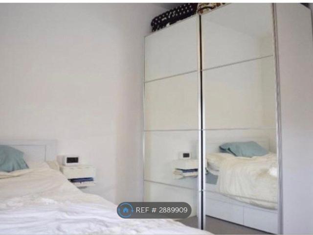 Otter Drive, Carshalton SM5, 1 bed flat to rent, £1,400 pcm | PrimeLocation