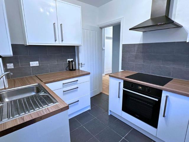 Otterburn Gardens, Isleworth, TW7 5JQ