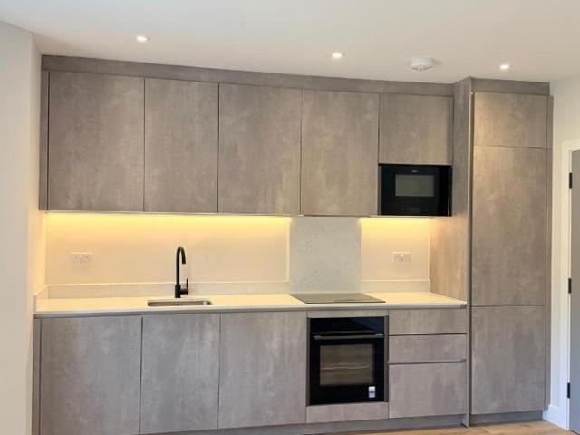 Otterburn House, 10 Bromley Road, Beckenham, London BR3, 2 bed flat to rent, £2,301 pcm | PrimeLocation