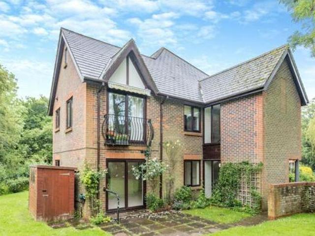 Otterbourne, Old Parsonage Court, Winchester, 2 Bedroom Apartment