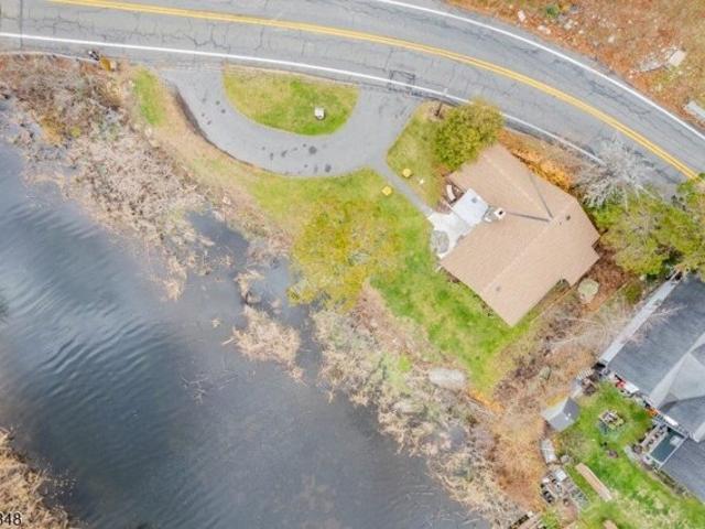 Otterhole Rd, West Milford, Home For Sale