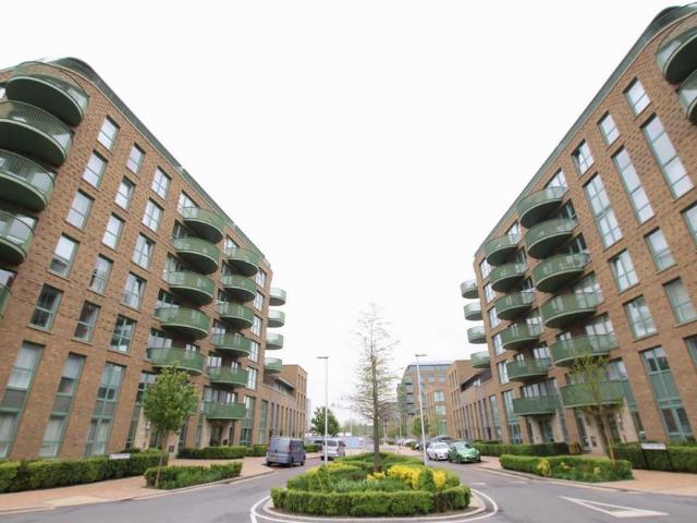 Ottley Drive, London SE3 1 bed apartment to rent £1,695 pcm £391 pw
