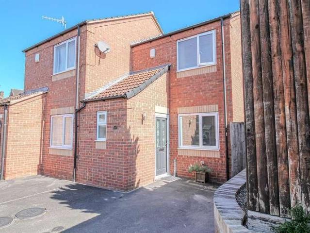 Oulton Close, Woodthorpe View Arnold, Nottingham, NG5