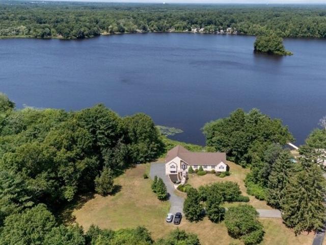 Ousamequin Pnes, East Bridgewater, Home For Sale
