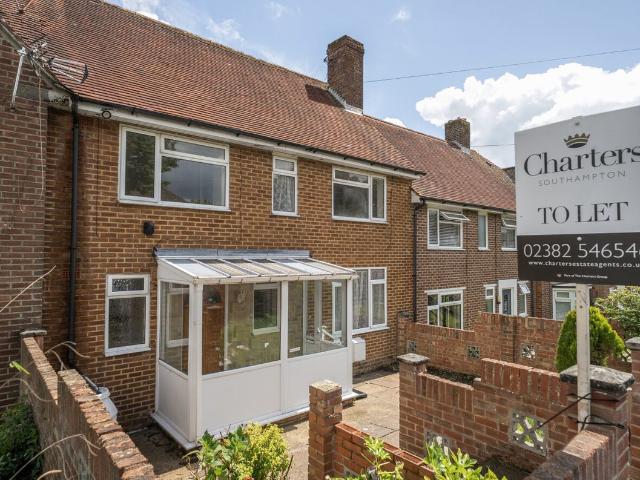 Outer Circle, Southampton, Hampshire SO16, 4 bed terraced house to rent, £1,600 pcm | PrimeLocation