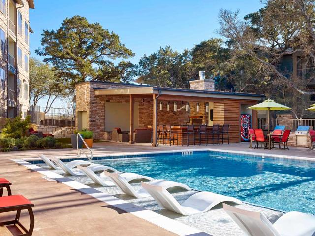 Outrageous 3 Bedroom Apartment in the Southwest region