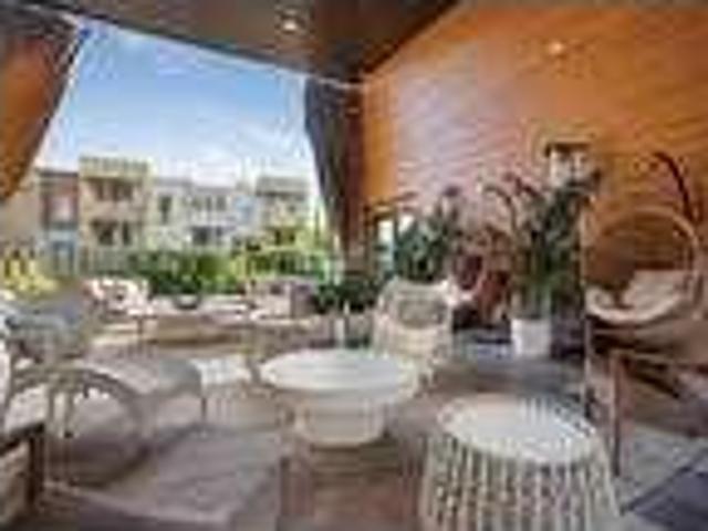 Outstanding 2 Bed 2 Bath
