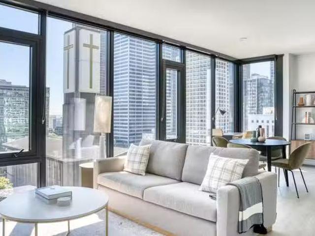 Ovation East Building, 704 Spring St, First Hill 2 Bedroom.