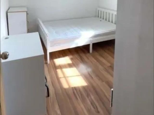 Oval Mansions, Kennington Oval, London, SE11 5SQ, United Kingdom | Room for rent #168072832 | Rentberry