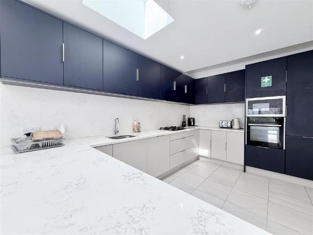 Oval Road, Croydon 4 bed house to rent £3,500 pcm £808 pw