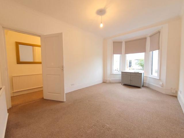 Oval Road, East Croydon CR0, 2 bed flat to rent, £1,650 pcm | PrimeLocation