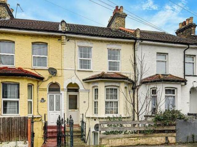Oval Road, East Croydon, 2 Bedroom Maisonette