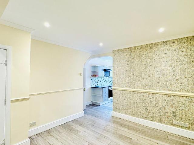 Oval Road North, Dagenham RM10, 3 bed terraced house to rent, £2,100 pcm | PrimeLocation