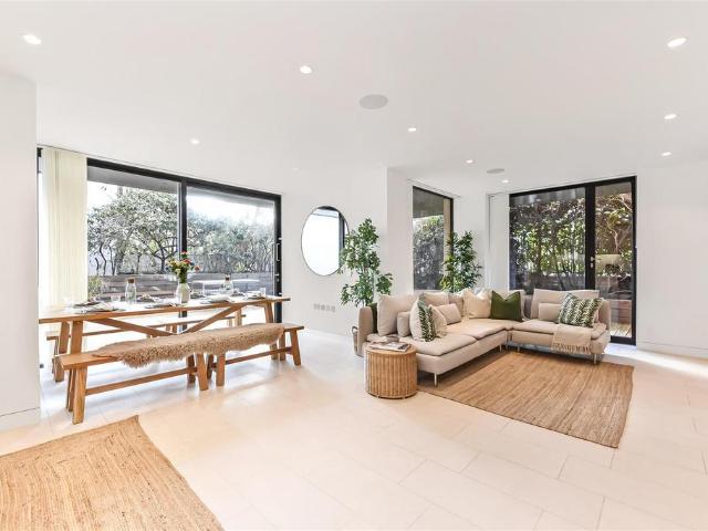 Oval Road, Primrose Hill London, NW1 2 bed apartment to rent £4,442 pcm £1,025 pw