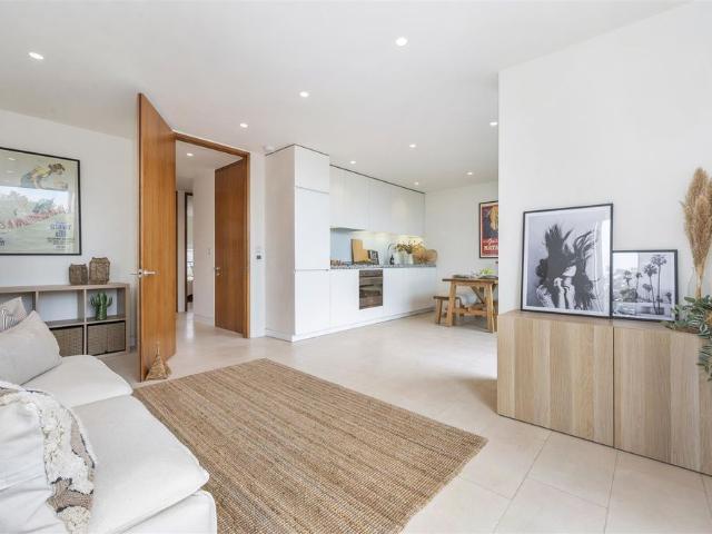 Oval Road, Primrose Hill NW1