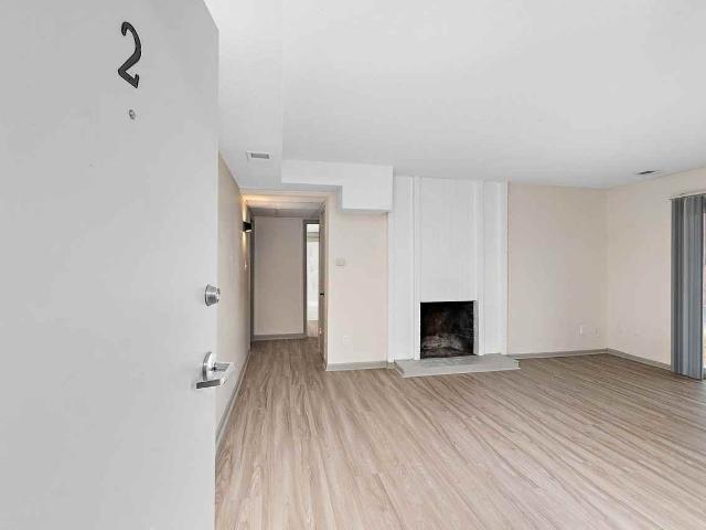 Oval Spring Apartments 1 Bedroom Apartment for Rent at 16801 E Larkspur Ln, Independence, MO 64055 Glendale