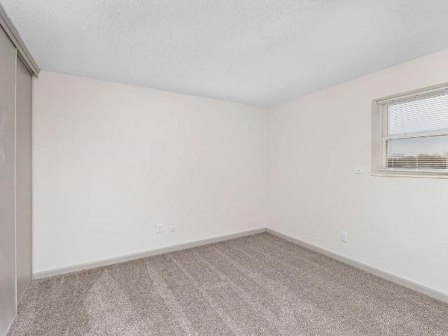 Oval Spring Apartments 2 Bedroom Apartment for Rent at 16801 E Larkspur Ln, Independence, MO 64055 Glendale