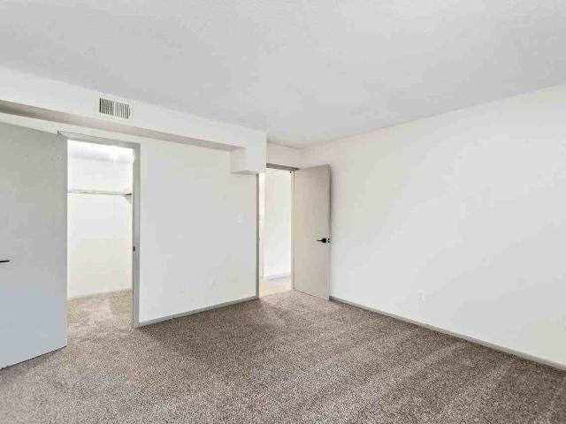 Oval Spring Apartments 2 Bedroom Apartment for Rent at 16801 E Larkspur Ln, Independence, MO 64055 Glendale