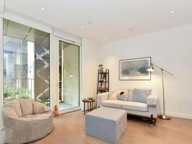 Oval Village, Kennington Lane, Studio Apartment For