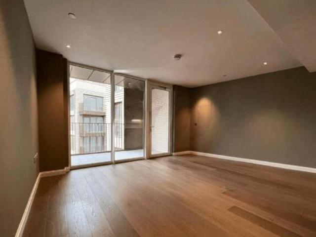 Oval Village, Vauxhall, 1 Bedroom Flat