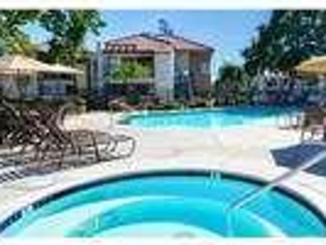 Over 1,027 sf in San Diego