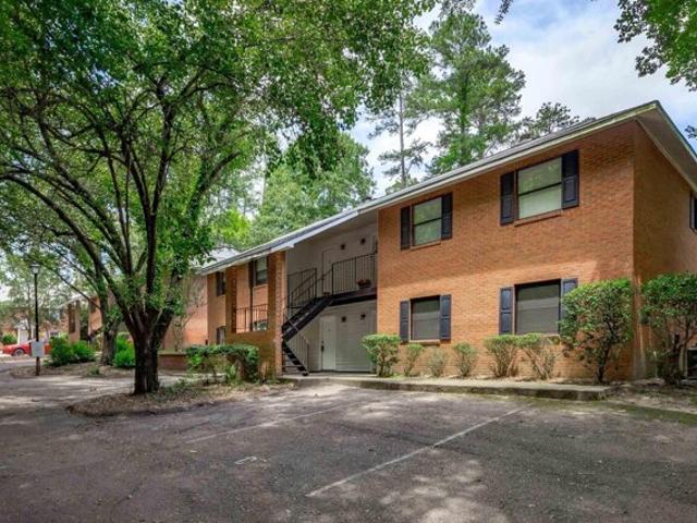 Overbrook Dr Apt B, Columbia, Condo For Sale