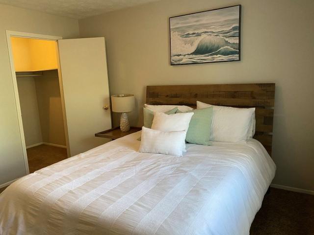Overbrook Place Apartments 1 Bedroom Apartment for Rent at 211 Batesview Dr, Greenville, SC 29607 Greenline