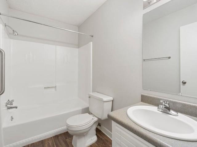 Overbrook Place Apartments 2 Bedroom Apartment for Rent at 211 Batesview Dr, Greenville, SC 29607 Greenline