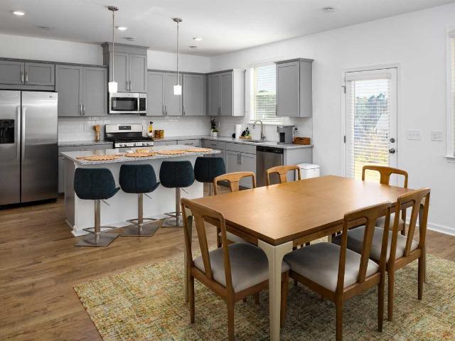Overlook at Kennerly Lake 4 Bedroom Apartment for Rent at 1279 Lakeview Rd, Grayson, GA 30017