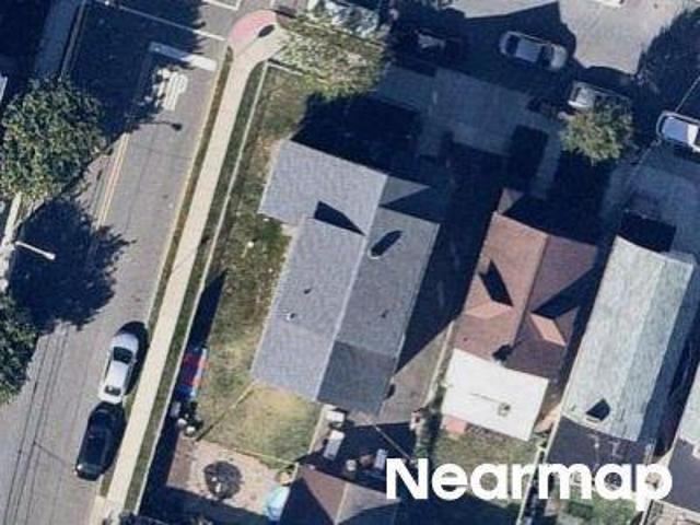 Overlook Ave