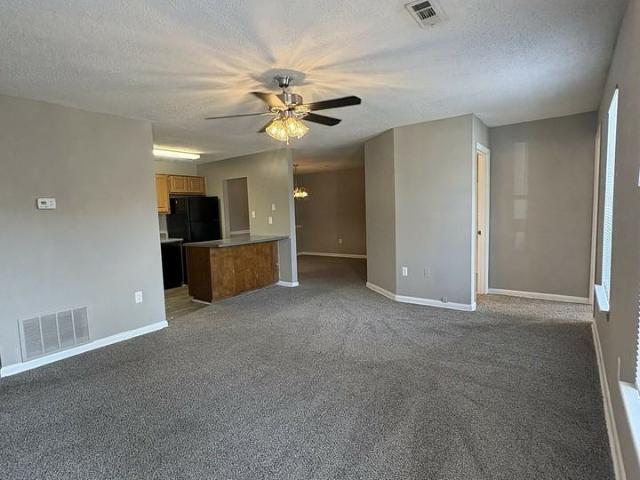 Overlook Gardens Apartments 2 Bedroom Apartment for Rent at 1400 Gray Hwy, Macon, GA 31211