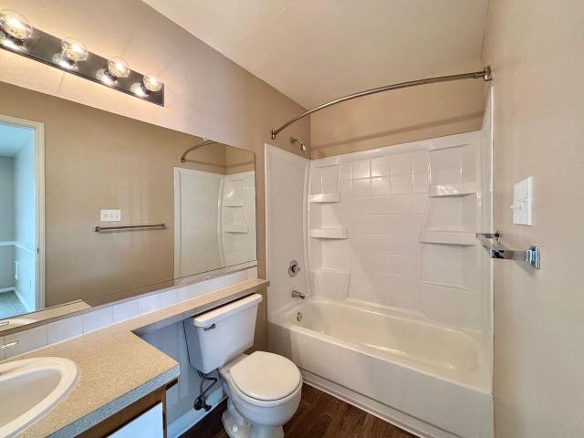 Overlook Pointe Apartments 2 Bedroom Apartment for Rent at 11408 Se 90th Ave, Milwaukie, OR 97086 Southgate