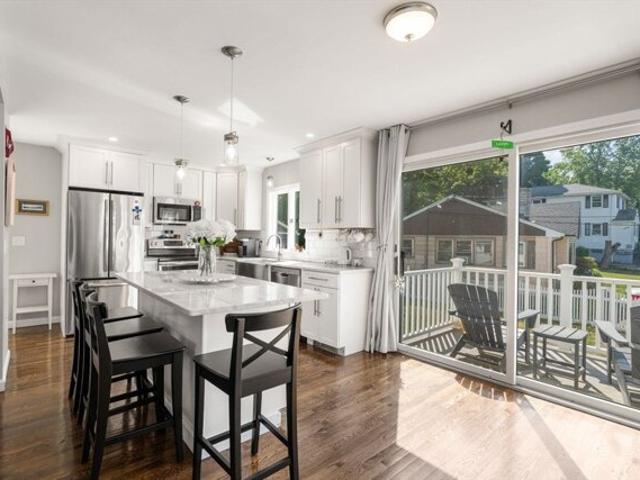 Overlook Rd, Waltham, Home For Sale