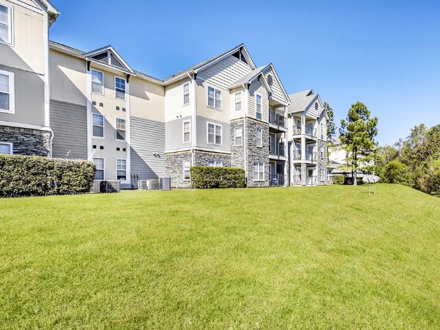 Overlooke at Simms Creek Apartments 1 Bedroom Apartment for Rent at 4730 Archean Way, Raleigh, NC 27616
