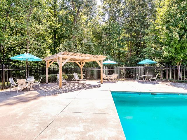 Overlooke at Simms Creek Apartments 3 Bedroom Apartment for Rent at 4730 Archean Way, Raleigh, NC 27616