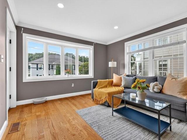 Overland Rd Unit,waltham, Condo For Sale