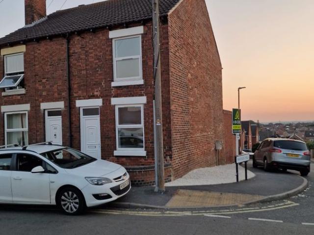 Oversetts Road, Swadlincote DE11, 2 bed semi detached house to rent, £850 pcm | PrimeLocation