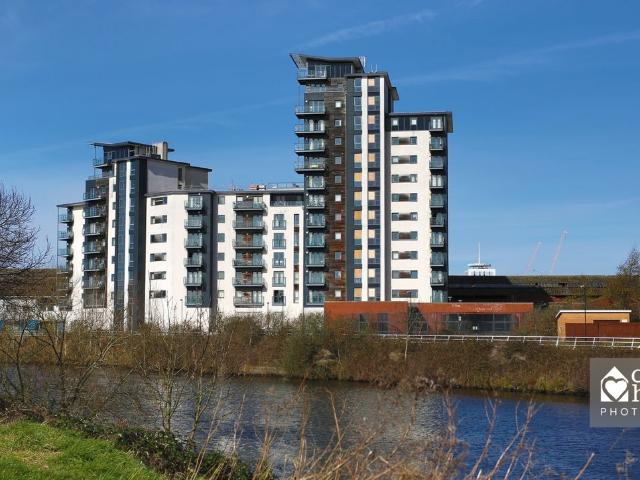 Overstone Court, Cardiff Bay CF10, 2 bed flat to rent, £1,250 pcm | PrimeLocation