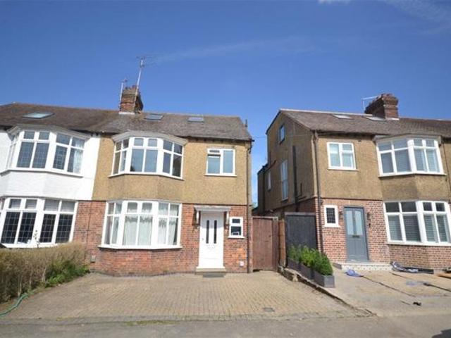 Overstone Road, Harpenden 4 bed house to rent £3,950 pcm £912 pw