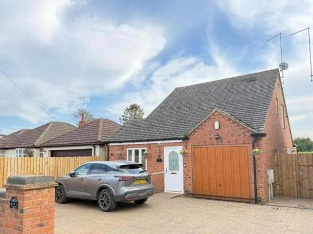 Overstone Road, Moulton, 3 Bedroom Detached